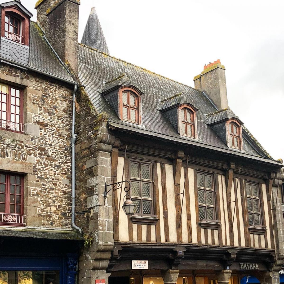 Dol-de-Bretagne et le Mont-Dol – Baie du Mont Saint-Michel